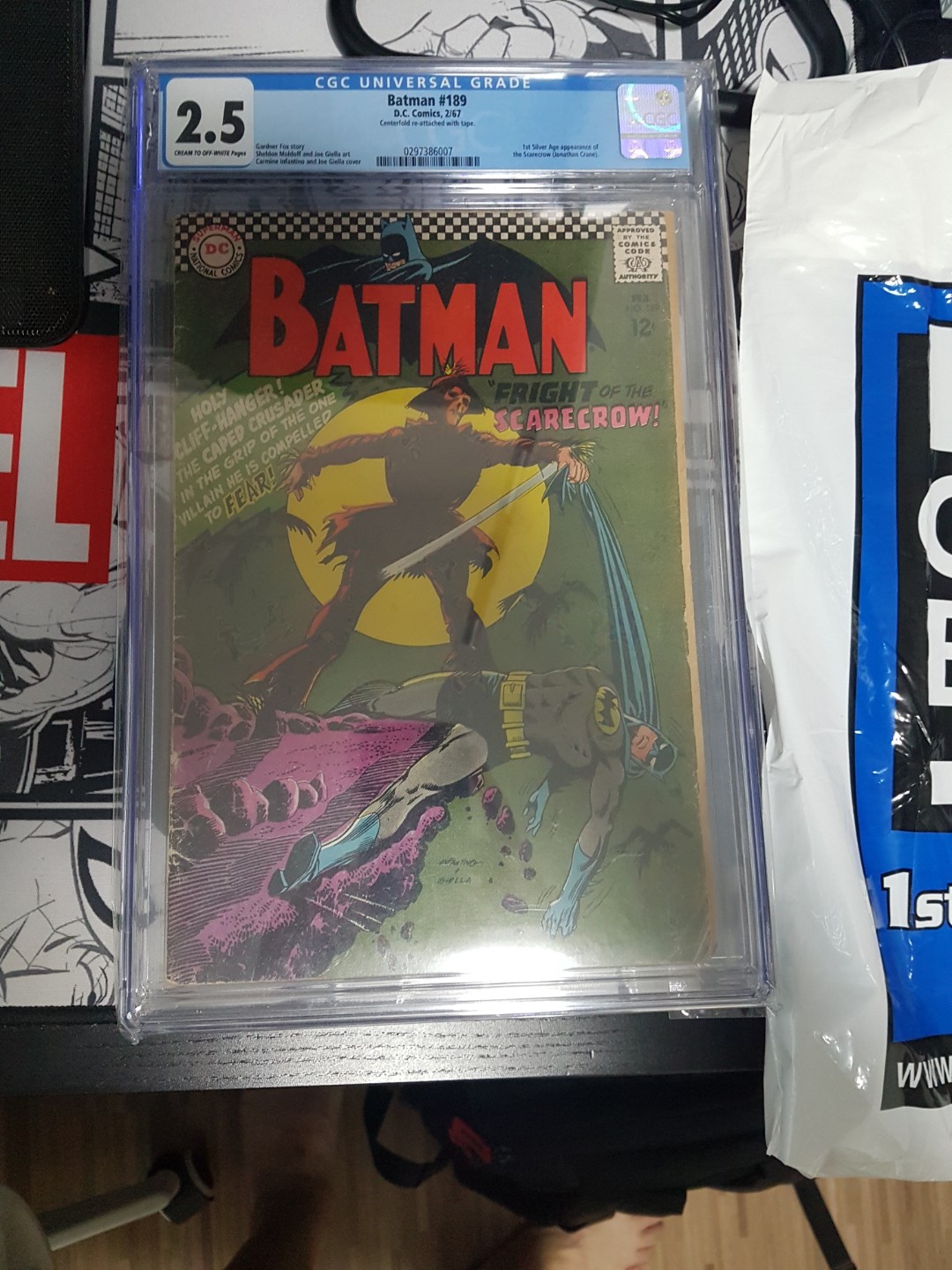 Cgc batman #189 (first appearance of scarecrow), Hobbies & Toys ...