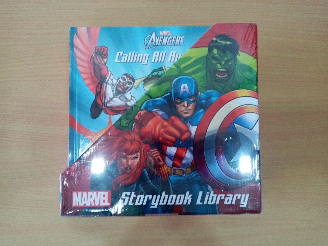 Marvel Superheroes Storybook Library with Spiderman Keychain, Hobbies ...