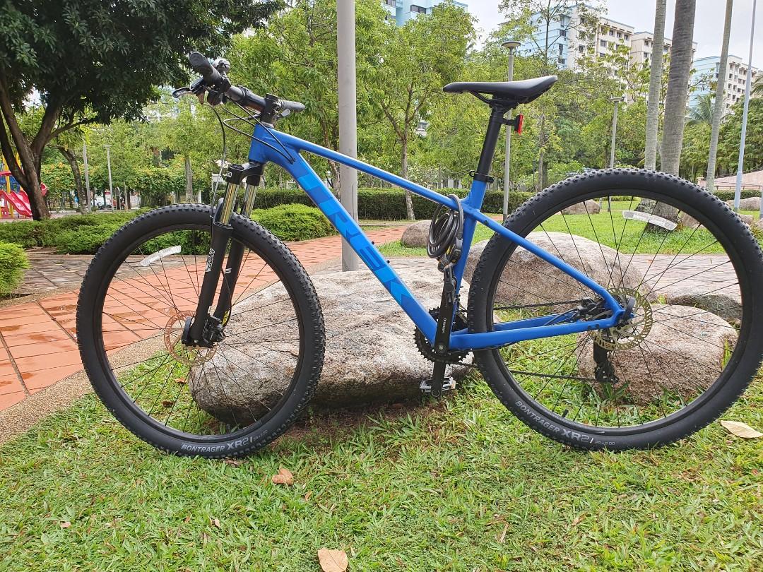 Trek blue marlin, Sports Equipment, Bicycles & Parts, Bicycles on Carousell