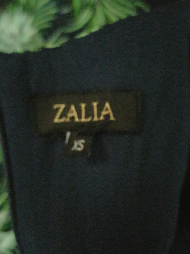 Zalia Navy Tropical, Women's Fashion, Coats, Jackets and Outerwear on ...