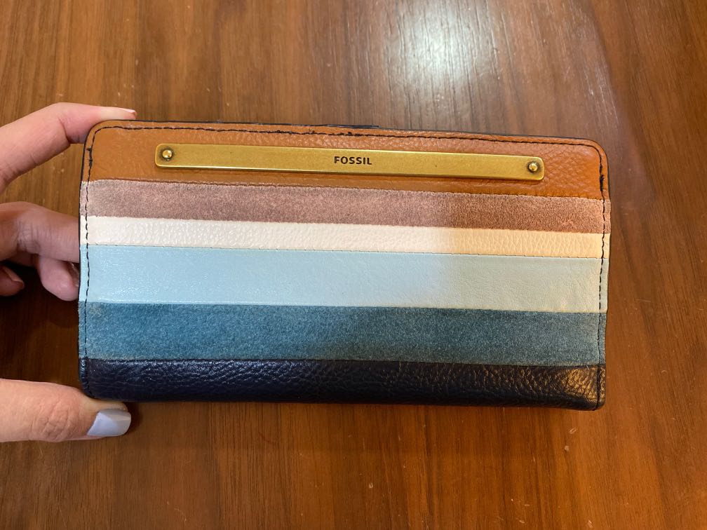 Fossil wallet, Women's Fashion, Bags & Wallets, Purses & Pouches on ...