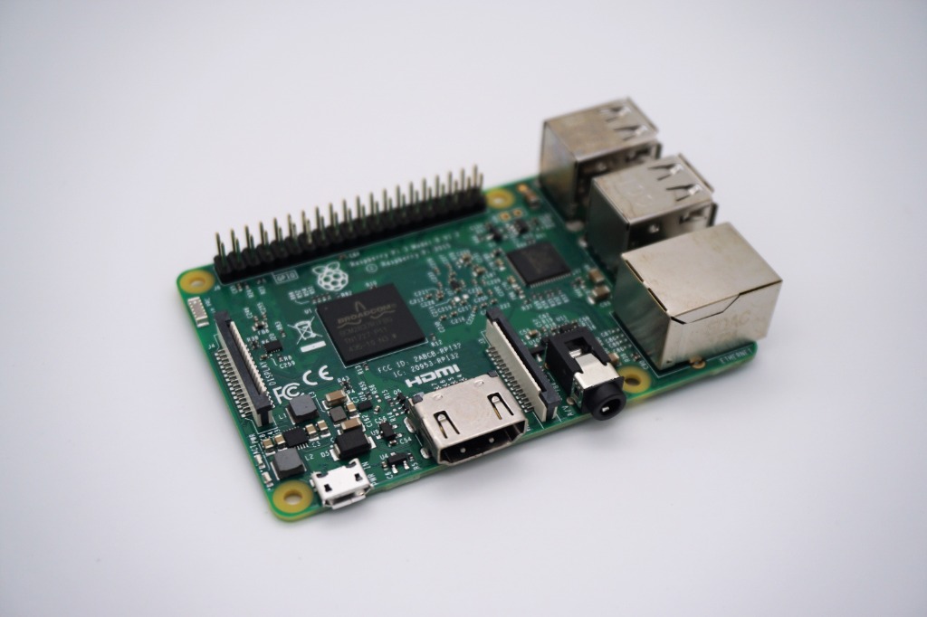 Raspberry Pi 3B, Computers & Tech, Parts & Accessories, Networking on Carousell