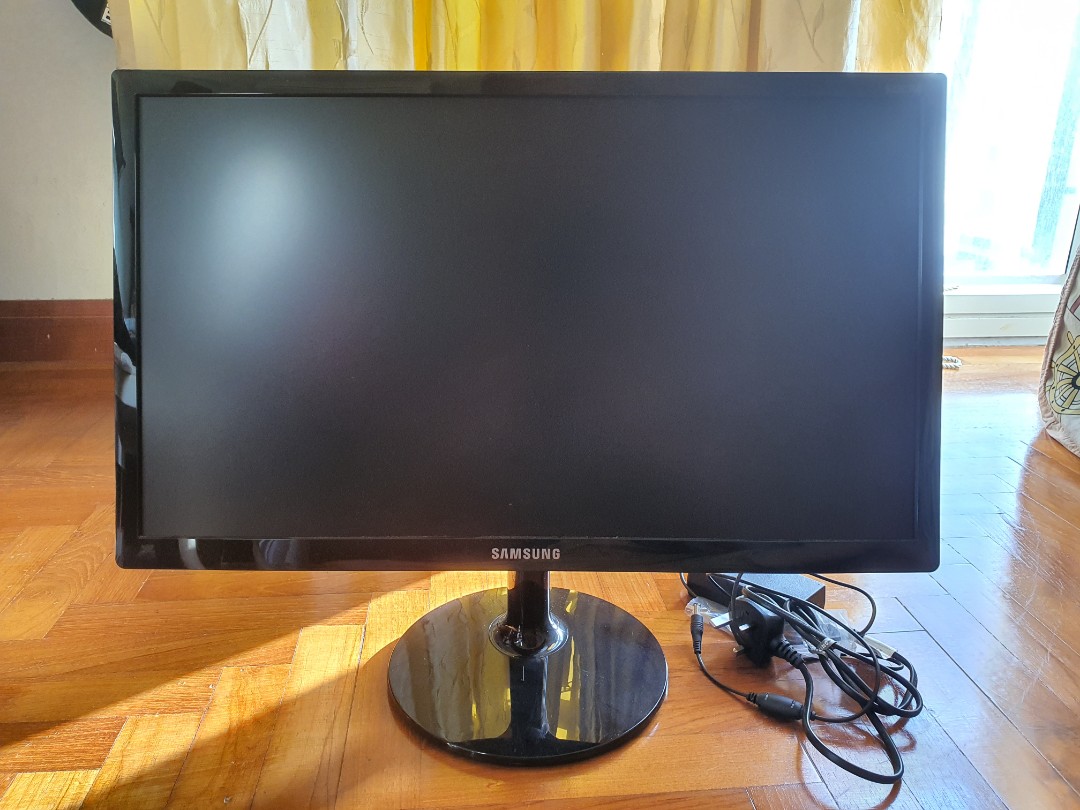 Samsung Matte Office Monitor S23C350H 23inch, Computers & Tech, Parts ...
