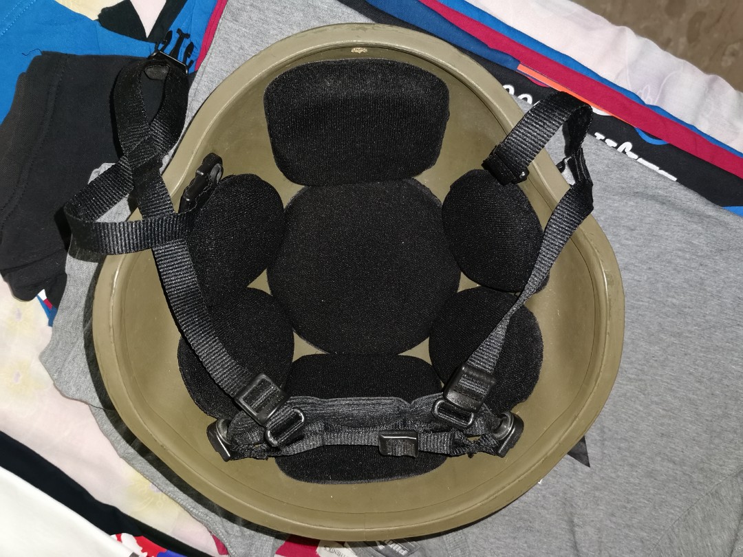 Totally new SAF helmet with new straps and paddings, Everything Else on ...