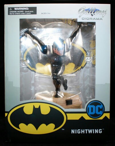 Diamond Select Toys DC Comic Gallery Nightwing PVC Diorama, Hobbies ...