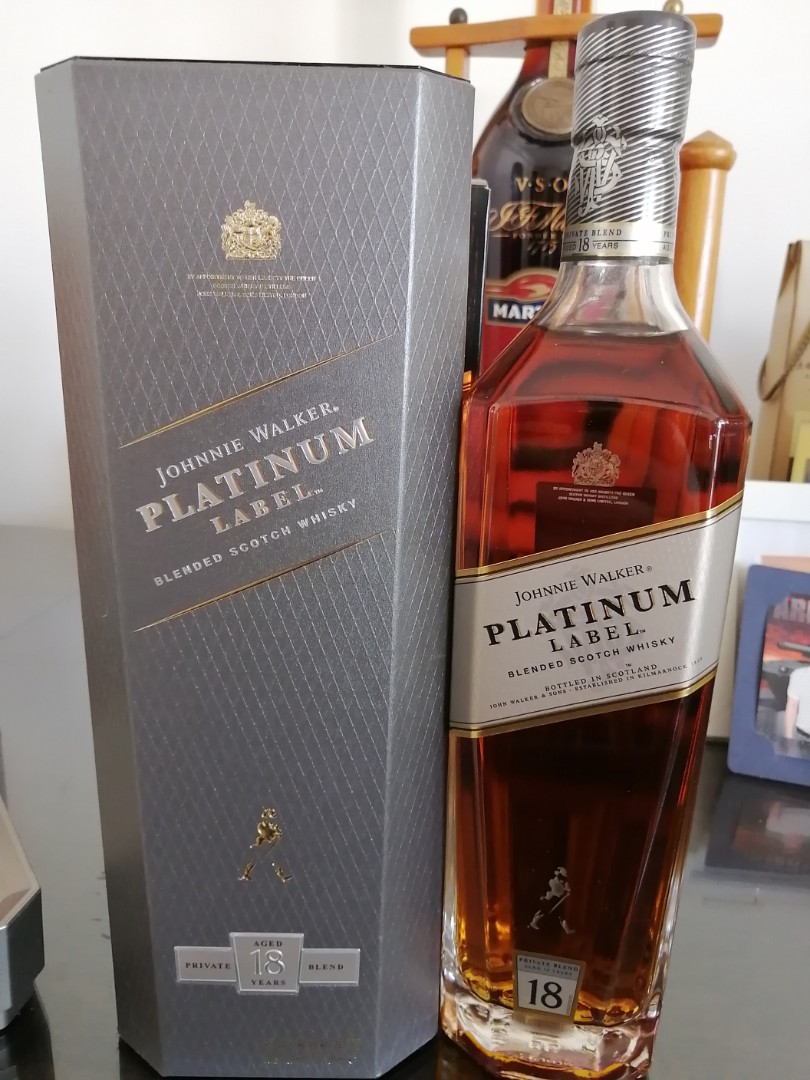 Johnnie Walker Platinum Label Blended Scotch Whisky, Food & Drinks ...