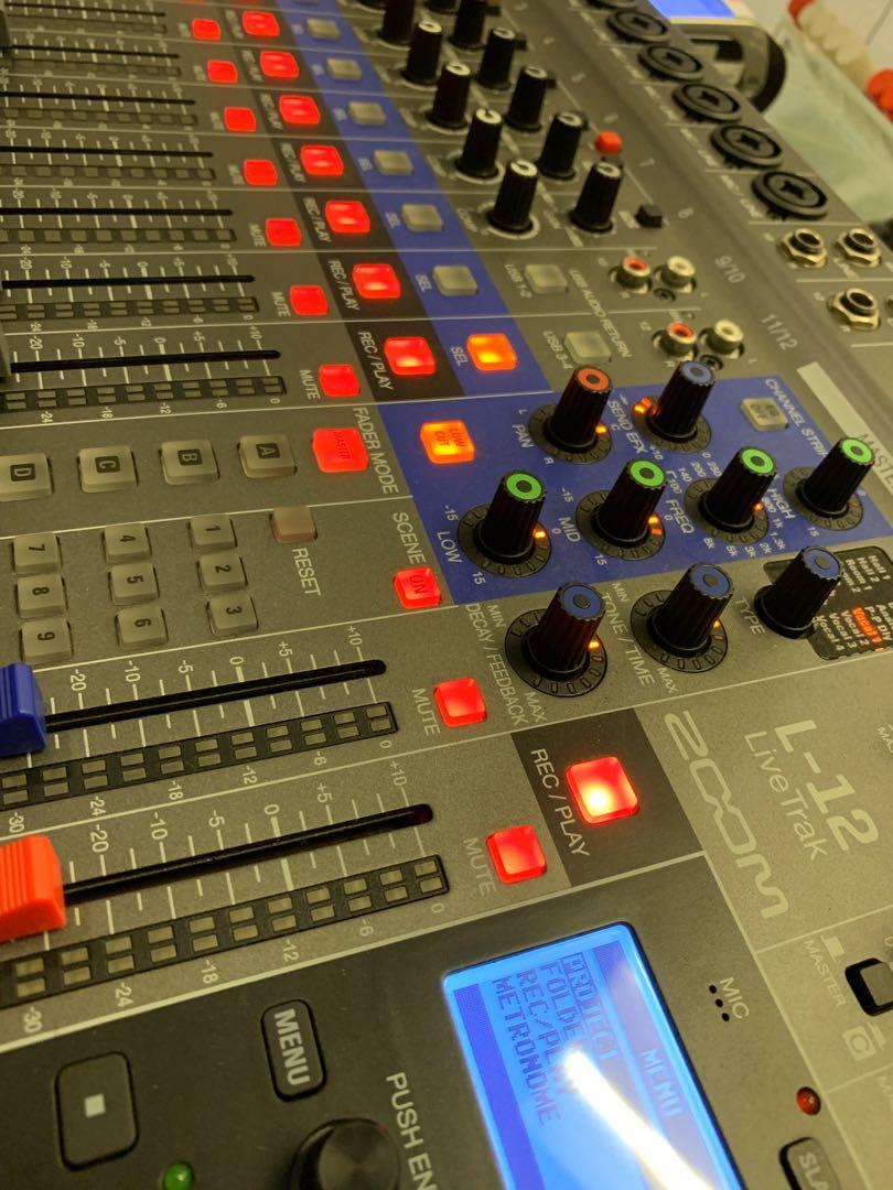Zoom mixer L12, Hobbies & Toys, Music & Media, Musical Instruments on ...