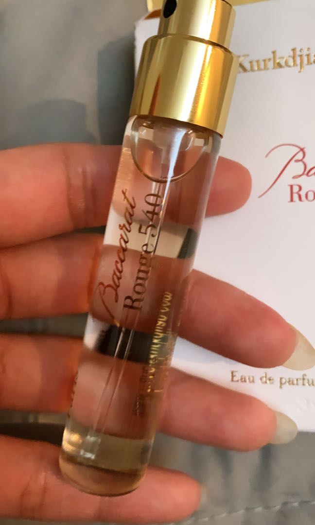 Baccarat rouge, Kesehatan & Kecantikan, Parfum, Kuku & Lainnya di Carousell