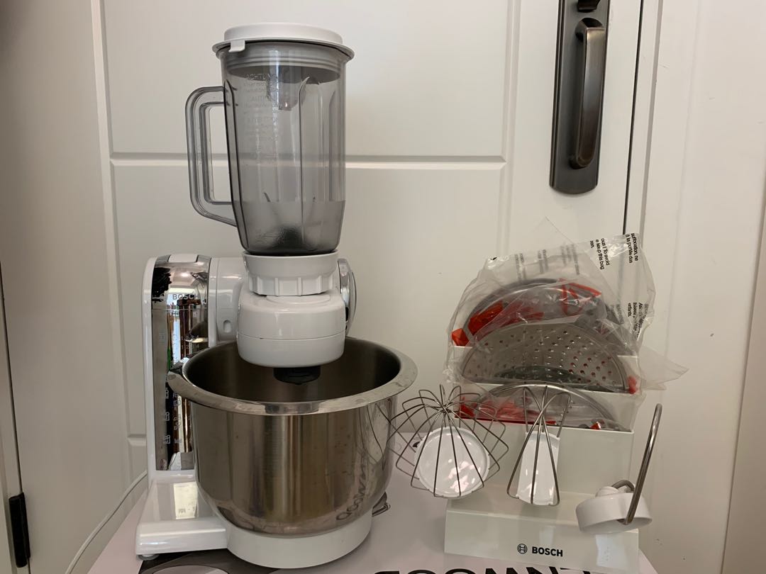 Bosch m4 kitchen machine, 廚房用具 - Carousell
