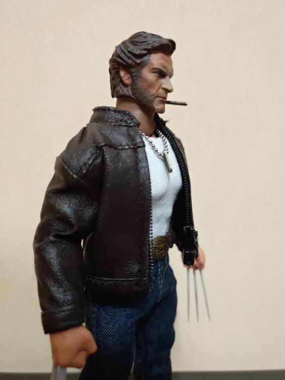 Mezco One:12 Collective Logan with Custom Movie Wolverine Head, Hobbies ...
