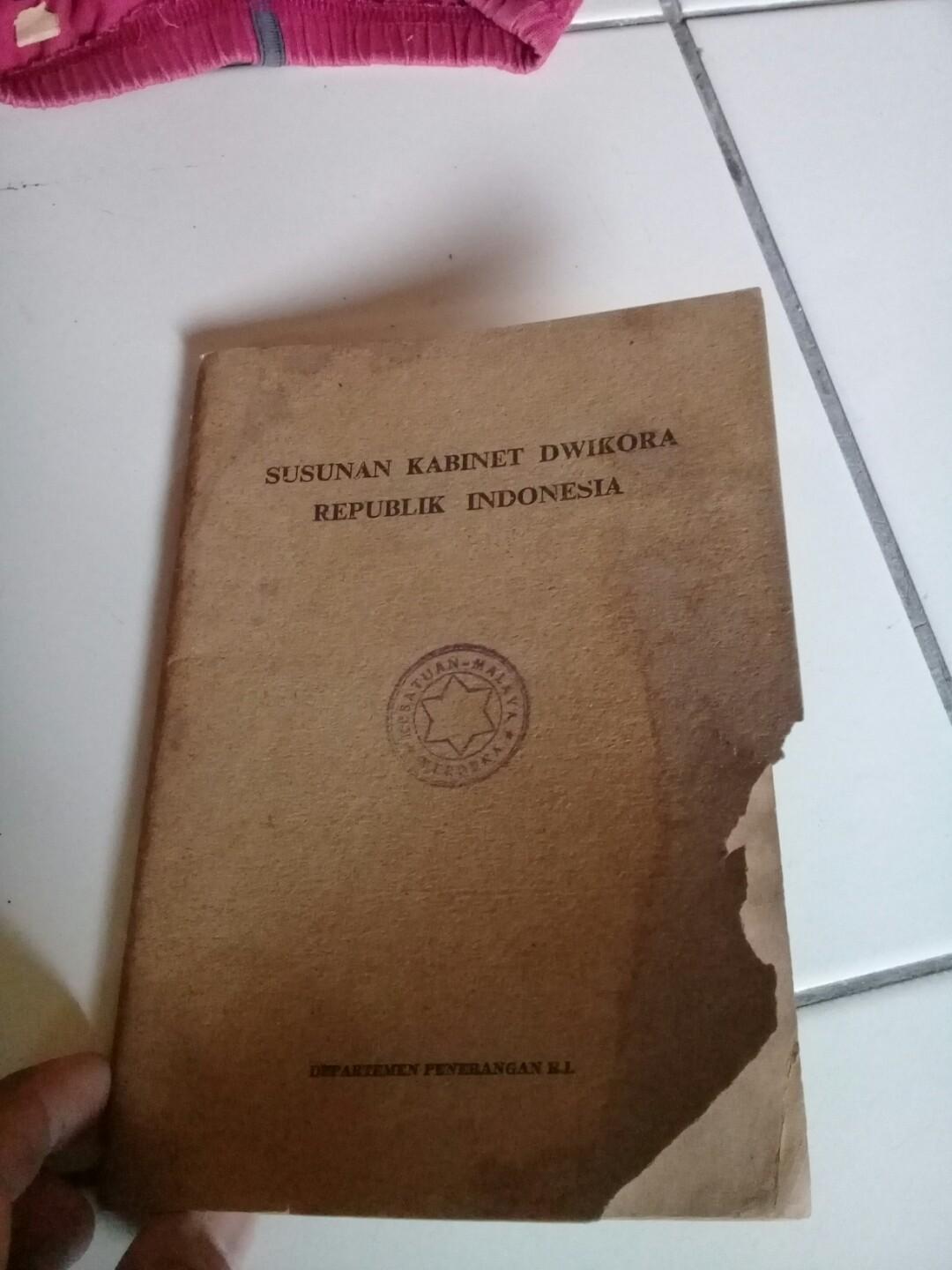 Susunan kabinet dwikora republik indonesia, Hobbies & Toys, Books ...