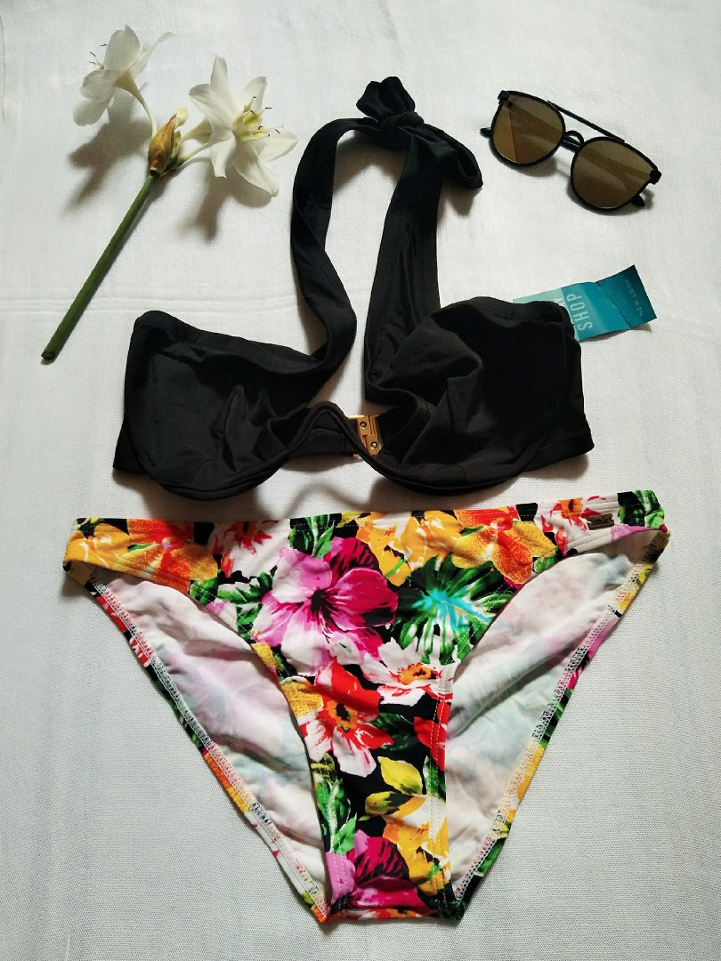 Two piece floral bikini, Women's Fashion, Swimwear, Bikinis & Swimsuits ...