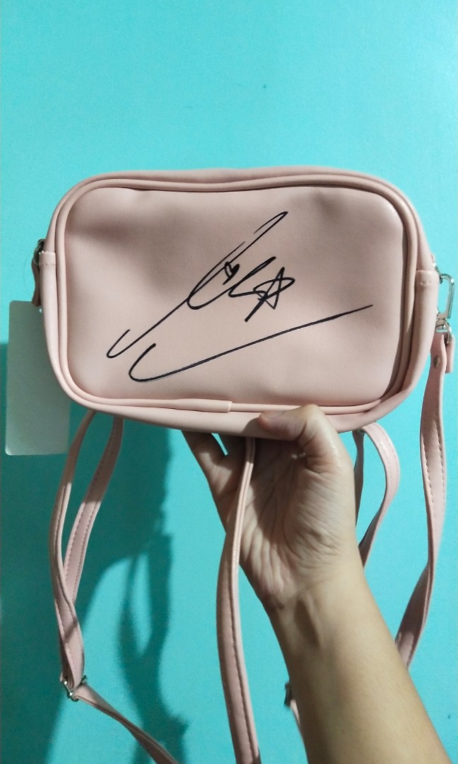 Blackpink Lisa's Signed Bag, Women's Fashion, Bags & Wallets, Purses ...