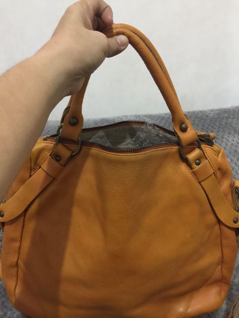Ensoen 2 way bag, Women's Fashion, Bags & Wallets, Cross-body Bags on ...