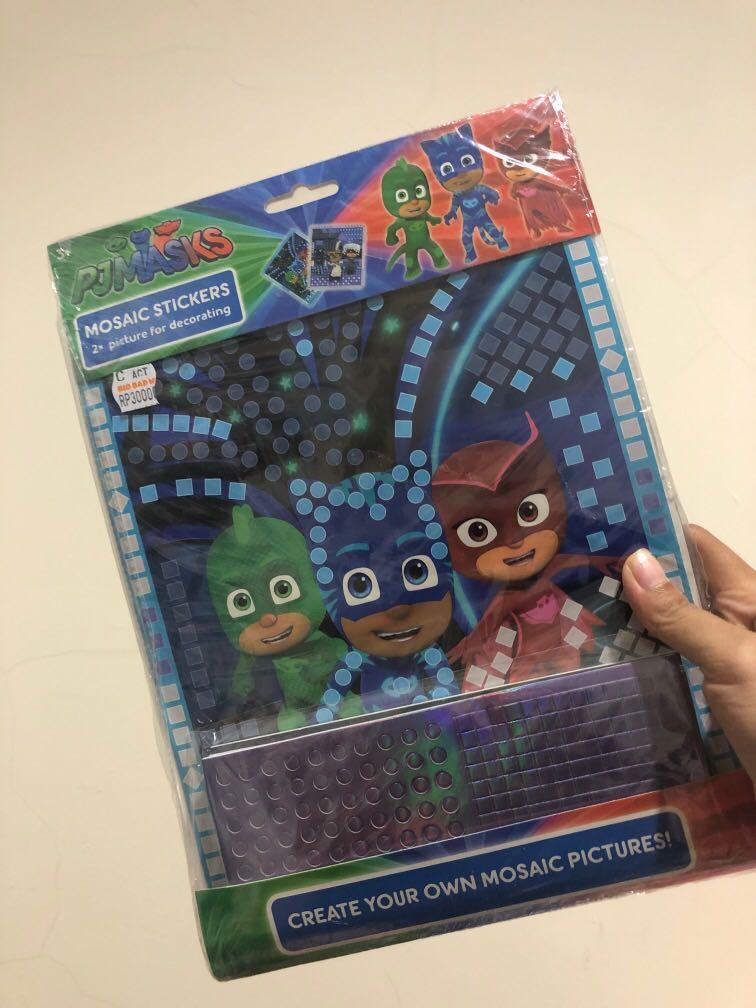 Paket PJ masks painting set dan mosaic sticker, Desain & Kerajinan ...