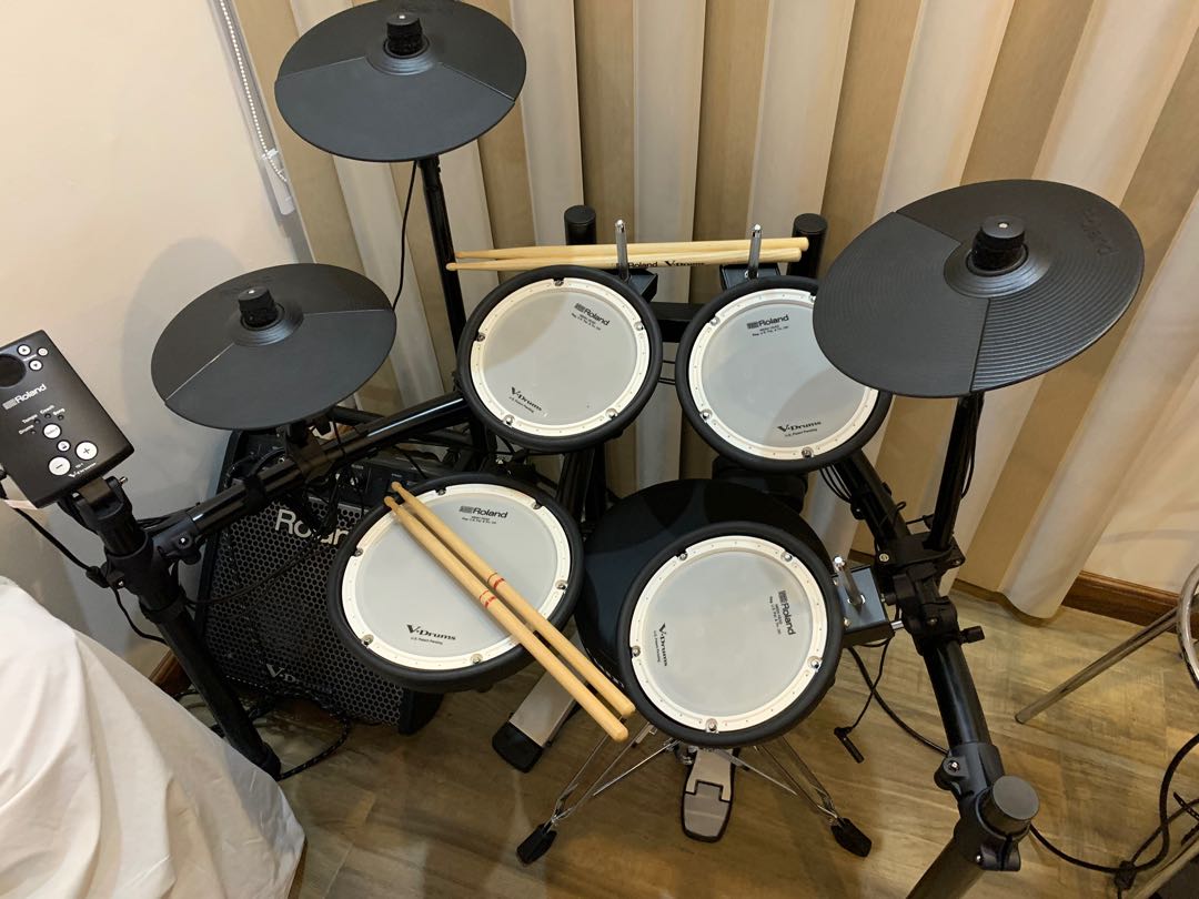 Roland Electric Drum Set, Hobbies & Toys, Music & Media, Musical ...