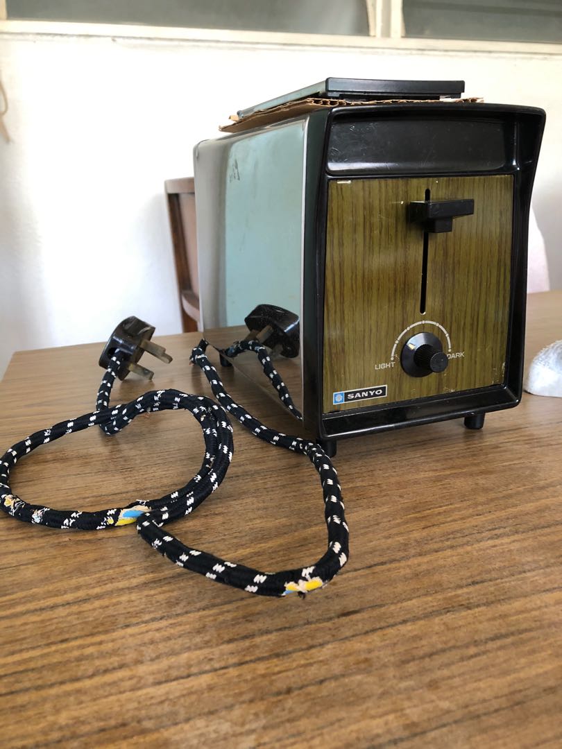 Sanyo Toaster Set (50s-70s), Furniture & Home Living, Home Decor, Vases ...