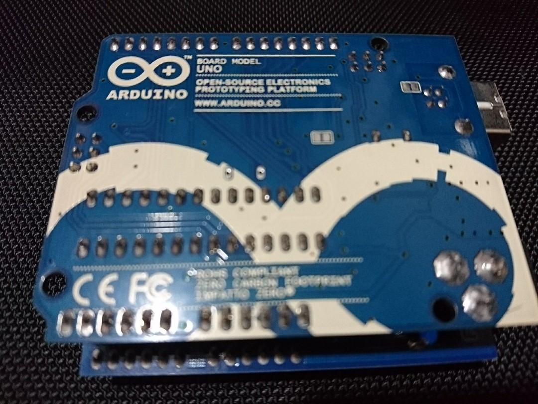 Arduino Uno And Sensor Shield V4 手提電話 電話及其他裝置配件 其他電子周邊配件及產品 Carousell
