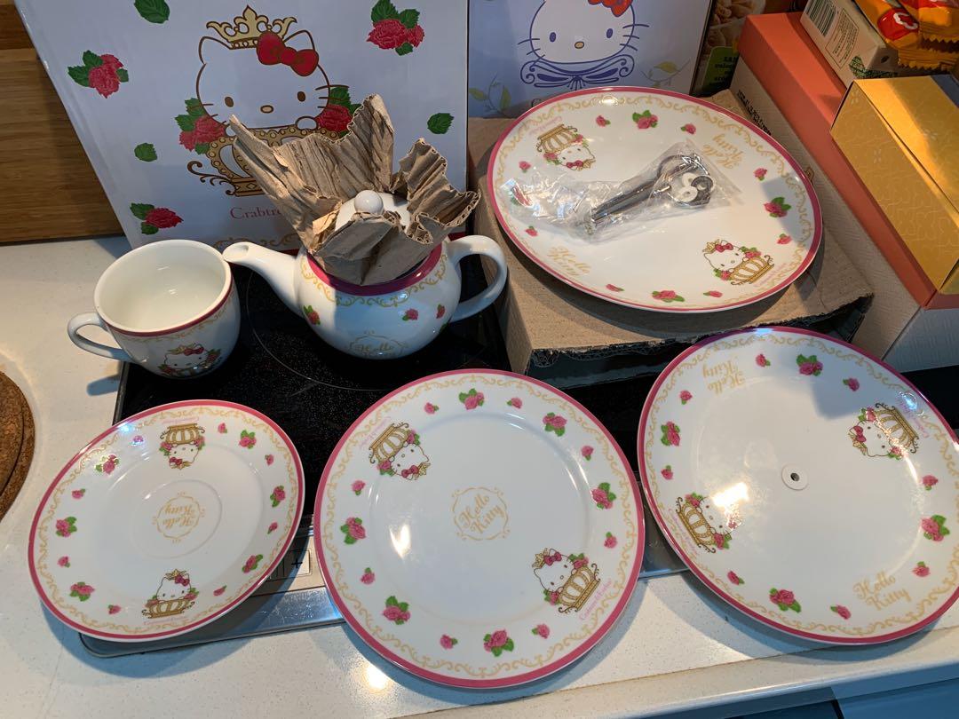 Hello Kitty Afternoon Tea Set, 傢俬＆家居, 廚具和餐具, 茶具配件 - Carousell