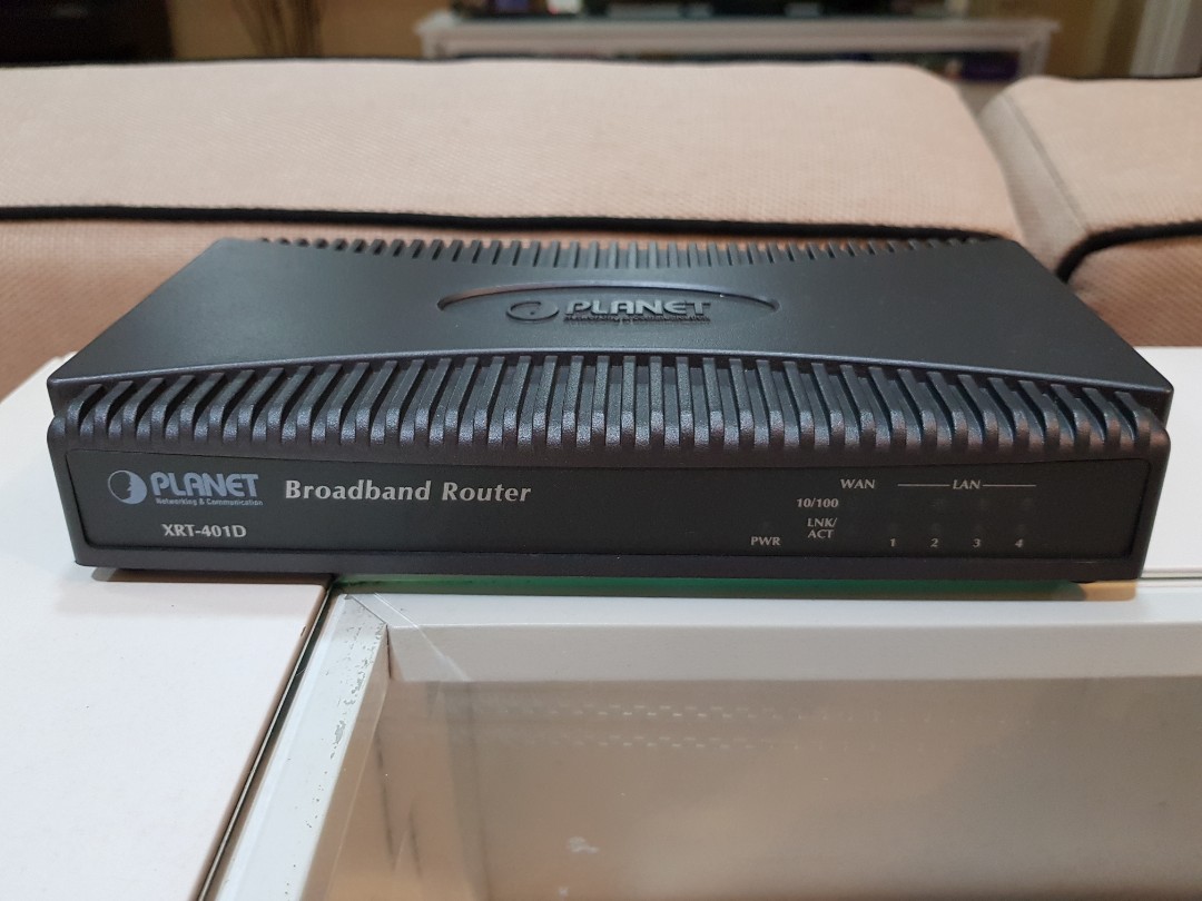 Internet Broadband Router (XRT-401D), Computers & Tech, Parts ...
