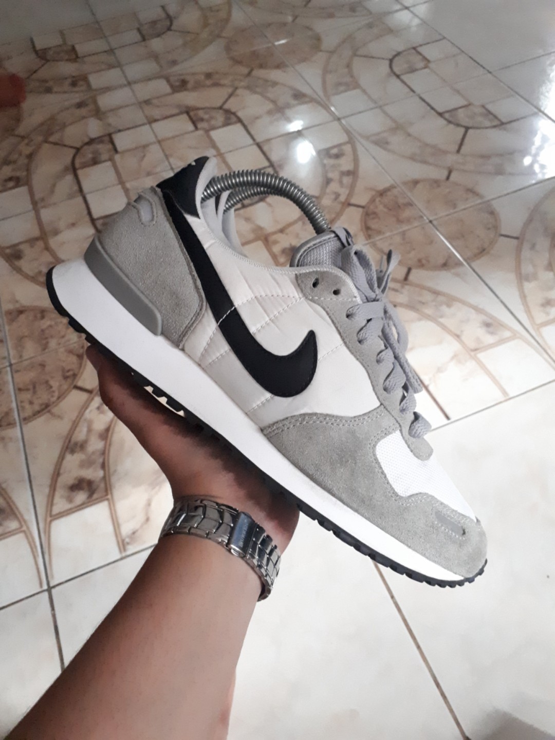 Nike vortex, Men's Fashion, Footwear, Sneakers on Carousell