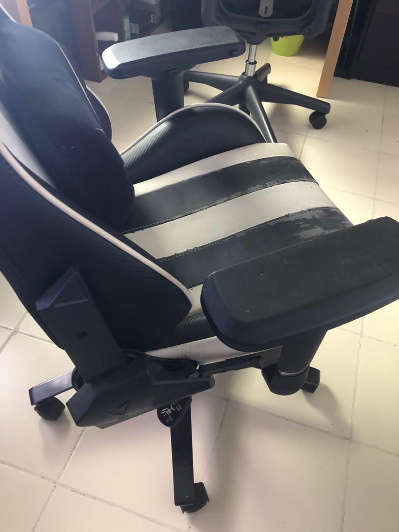 SecretLab Throne V2, Furniture & Home Living, Furniture, Chairs on ...