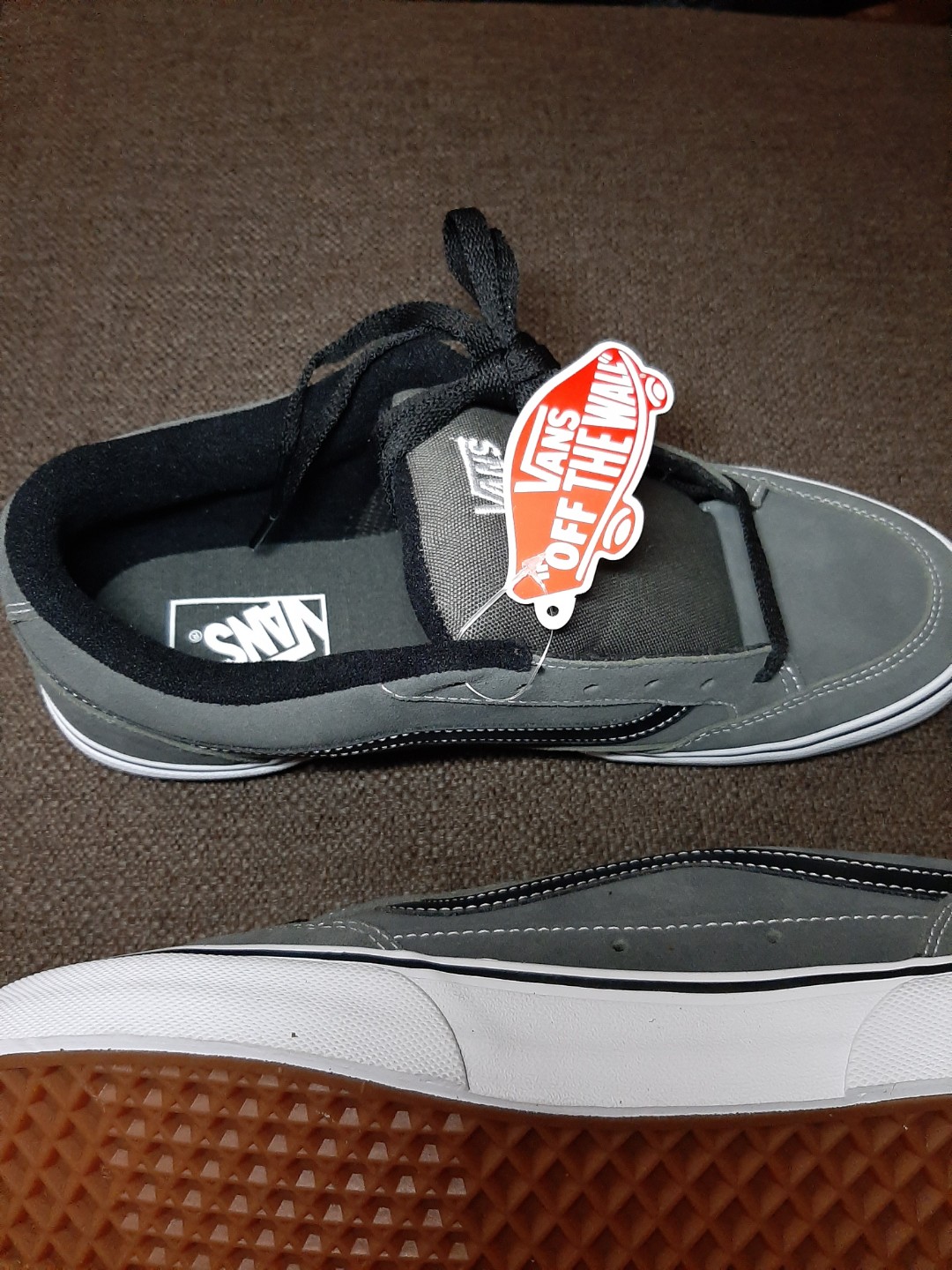 Vans Authentic with receipt, Men's Fashion, Footwear, Sneakers on Carousell