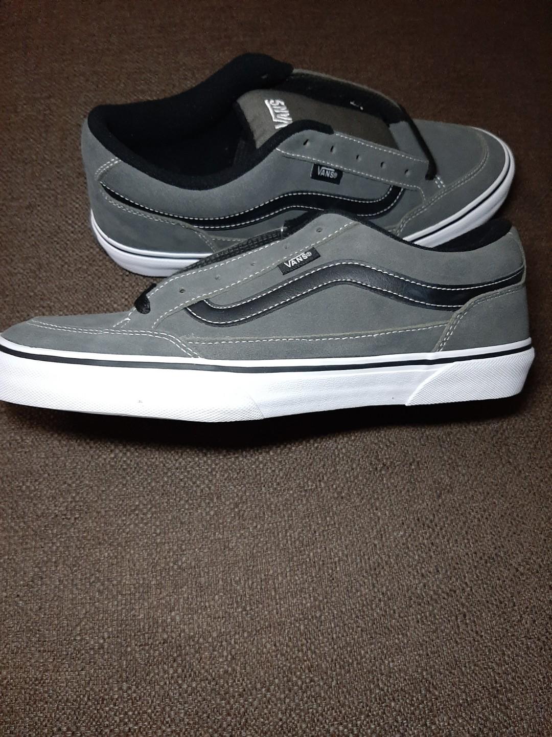 Vans Authentic with receipt, Men's Fashion, Footwear, Sneakers on Carousell