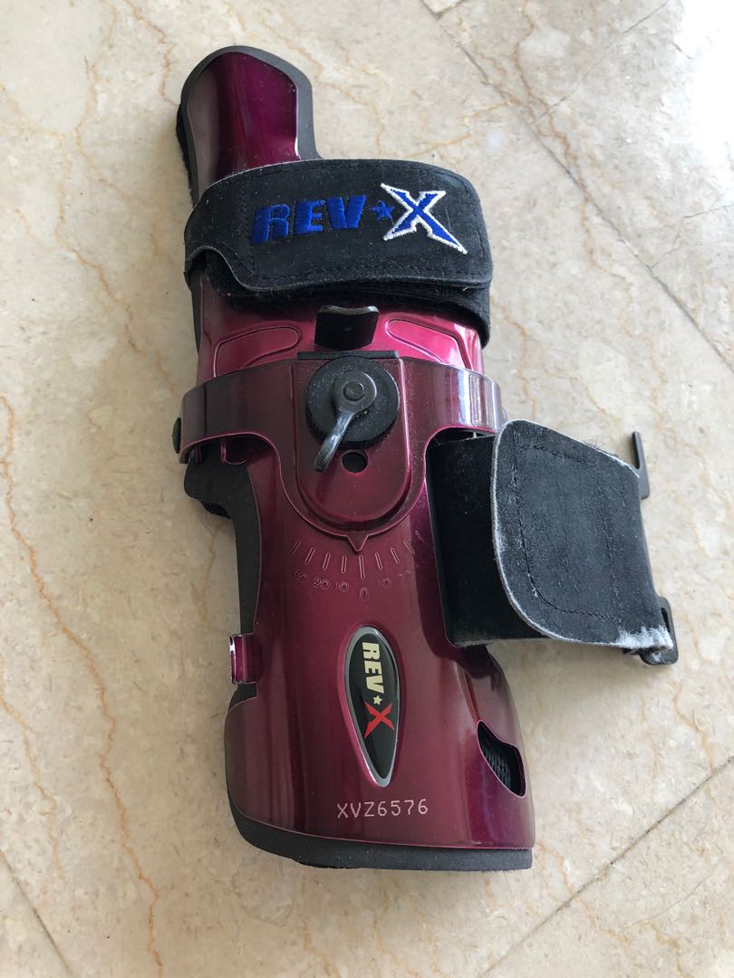 Bowling Hand Guard, Sports Equipment, Sports & Games, Billiards ...