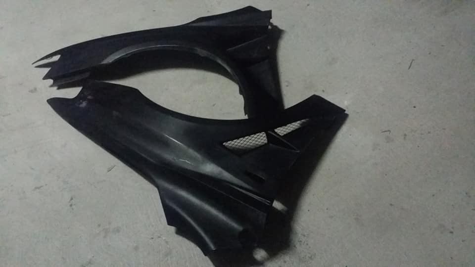 Evo x/Lancer ex Varis Fender FRP, Car Accessories, Accessories on Carousell