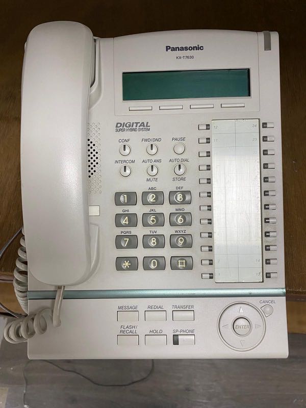 Panasonic KX-T7630系統電話。Office system telephone, 音響器材, 可攜式音響設備 - Carousell