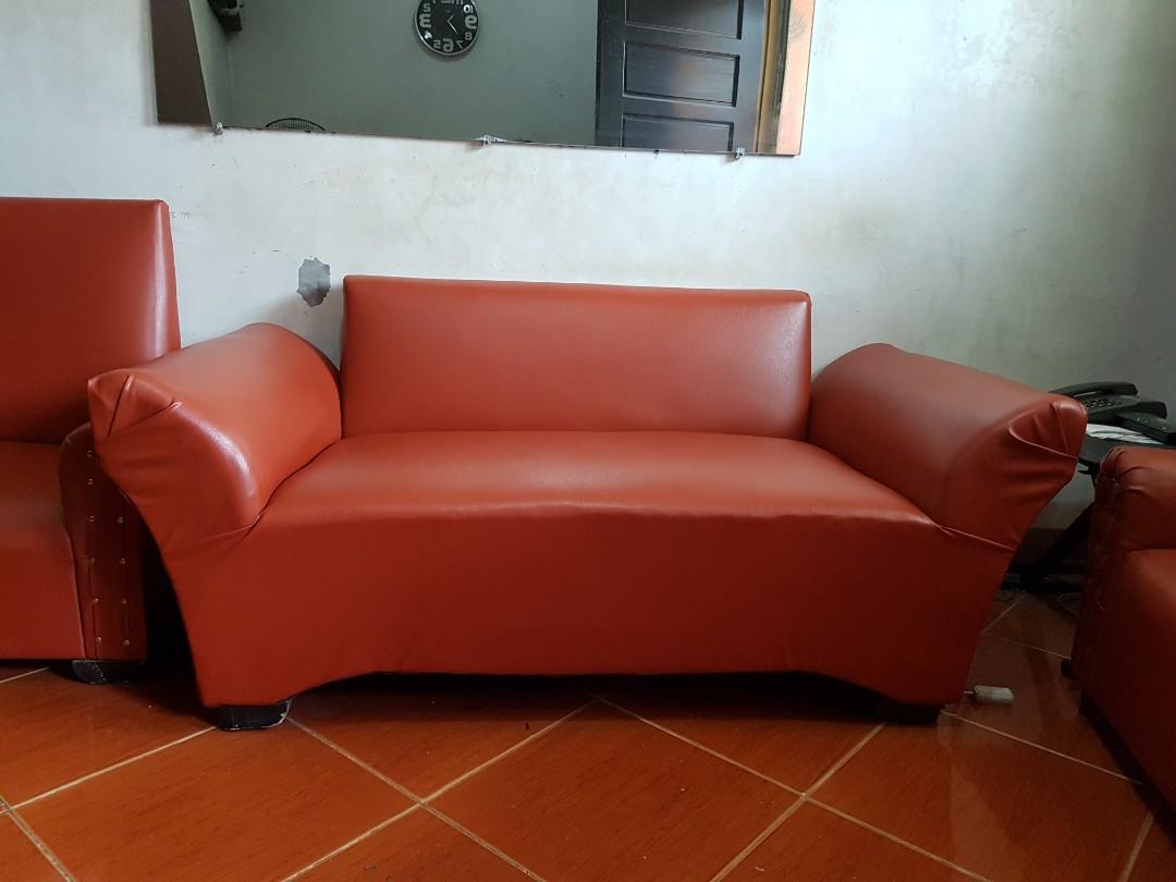Sofa Sala Set 6 Seater Newly Upholstered Leather Free Center Table ...