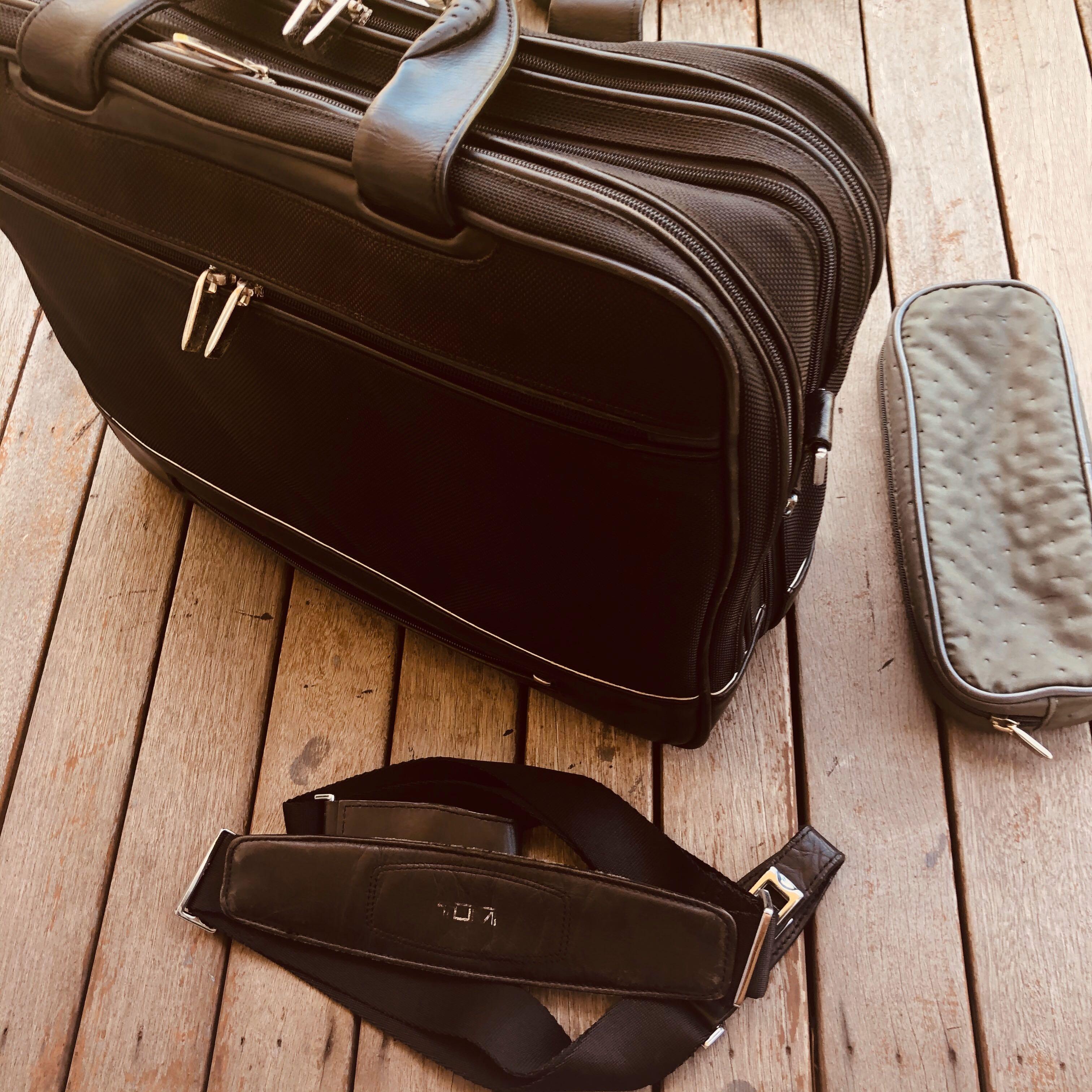 Tumi LXT Achievement Expandable Organizer Laptop Brief - Bag, Men's Fashion, Bags, Briefcases on ...