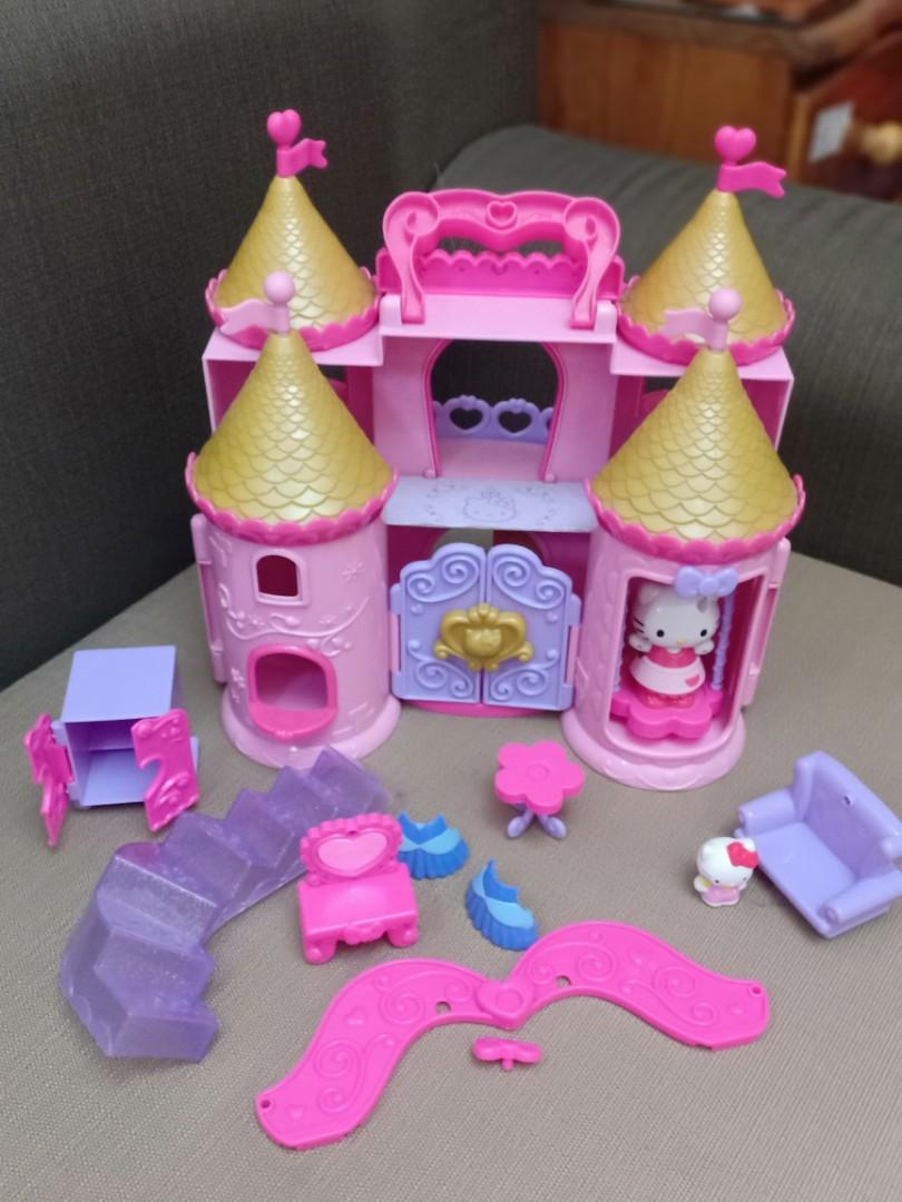 Hello Kitty Castle, Hobbies & Toys, Toys & Games on Carousell