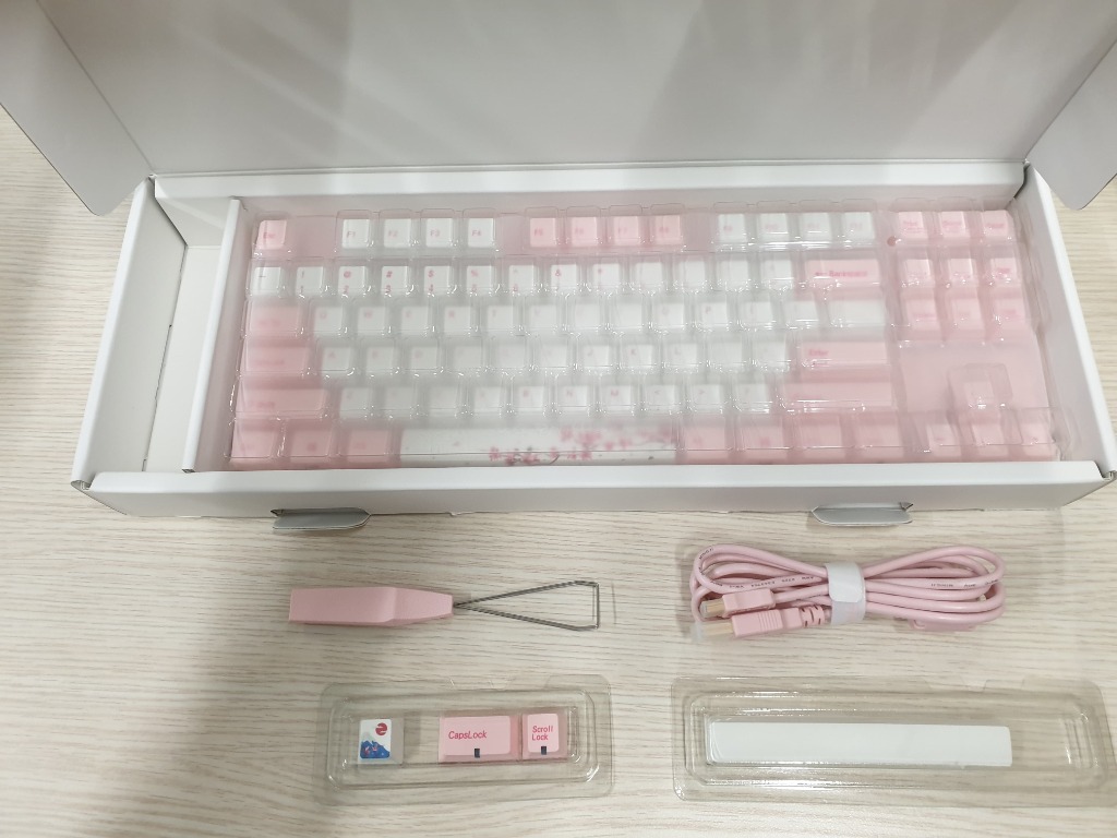 Varmilo VA87M Sakura Edition (Cherry MX Blues Mechanical Keyboard ...