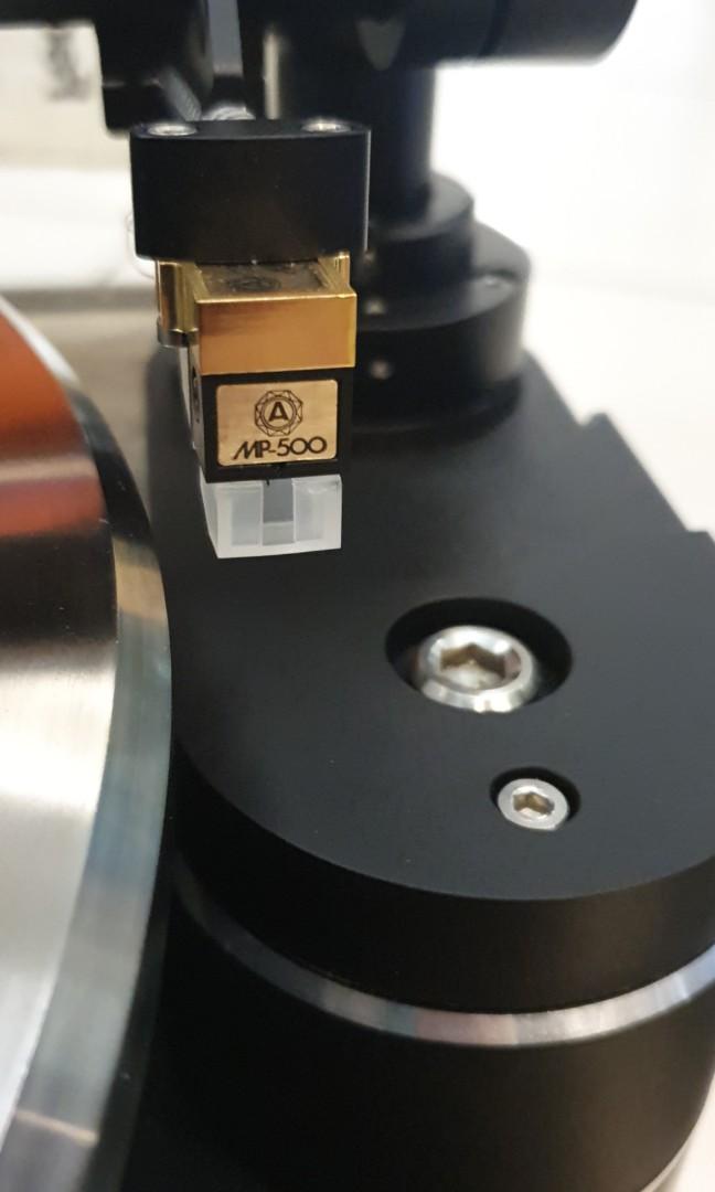 Clearaudio innovation concept turntable w tt5 linear arm, Audio, Other ...