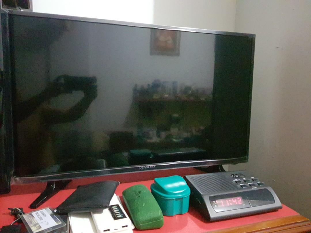 DEVANT 32" TV HDMI, TV & Home Appliances, TV & Entertainment, Blu-Ray ...