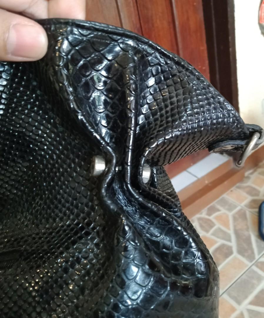 Dima Borsa Italy, Women's Fashion, Bags & Wallets, Beach Bags on Carousell