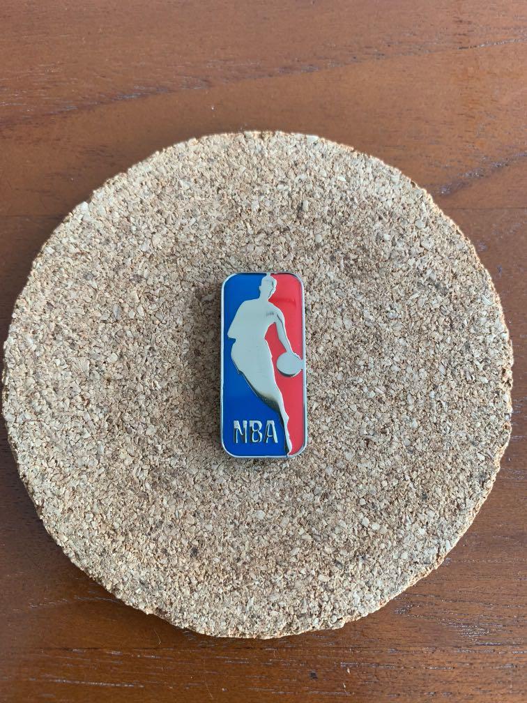 NBA Authentic Trademark Magnet Pin Badge with Light Sack Sling Bag, Men ...