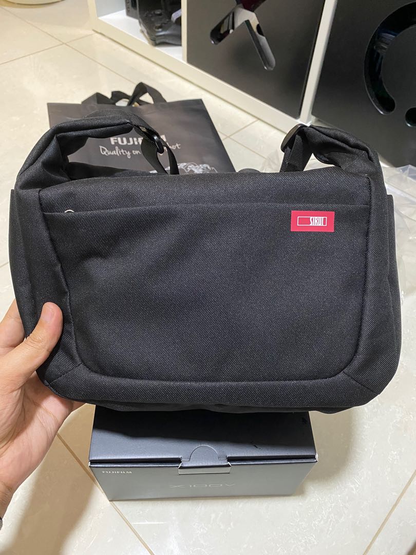 Sirui Slinglite Camera Bag, Photography, Photography Accessories ...