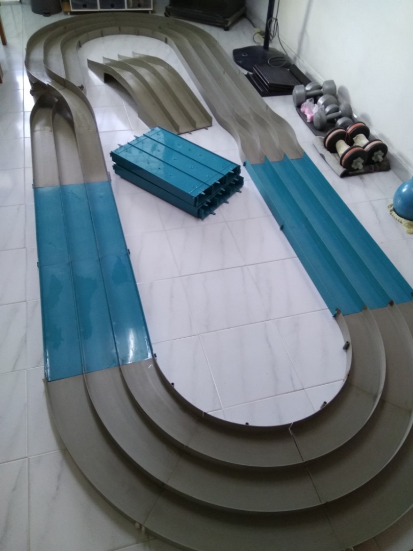TAMIYA MINI 4WD 3 LANE RACETRACK, Hobbies & Toys, Toys & Games on Carousell