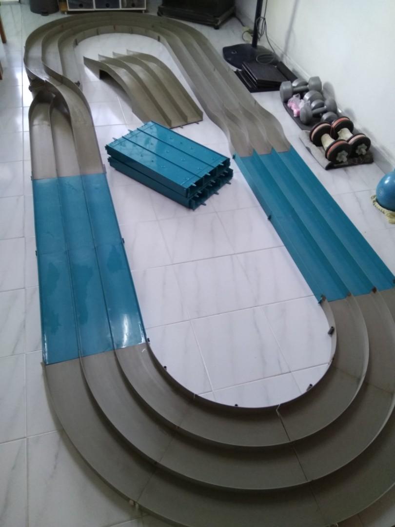 TAMIYA MINI 4WD 3 LANE RACETRACK, Hobbies & Toys, Toys & Games on Carousell