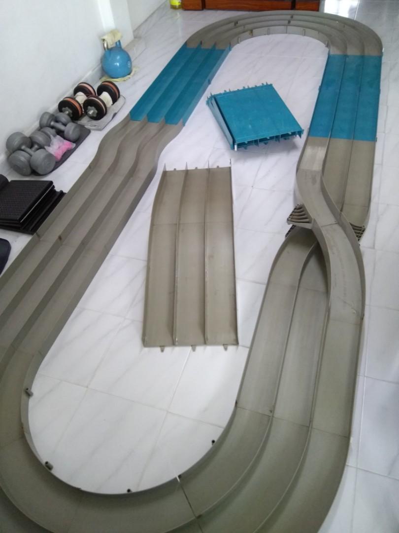 TAMIYA MINI 4WD 3 LANE RACETRACK, Hobbies & Toys, Toys & Games on Carousell