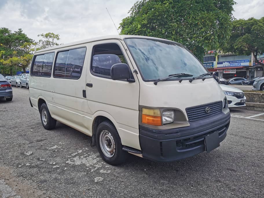TOYOTA HIACE WINDOW VAN 2.0MT, Cars, Cars for Sale on Carousell