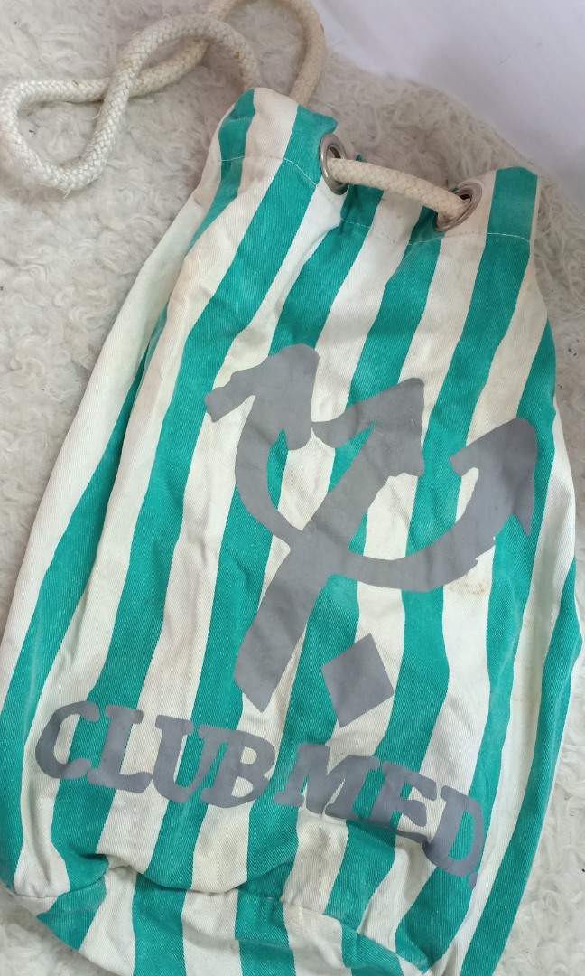 Vintage club med bag, Luxury, Bags & Wallets on Carousell