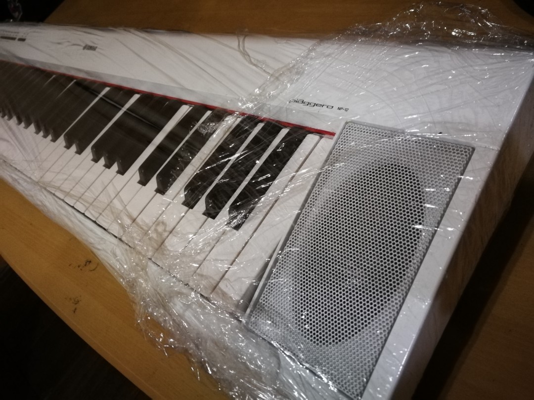 Yamaha Piaggero NP-12 With USB Port Portable Piano, Hobbies & Toys ...