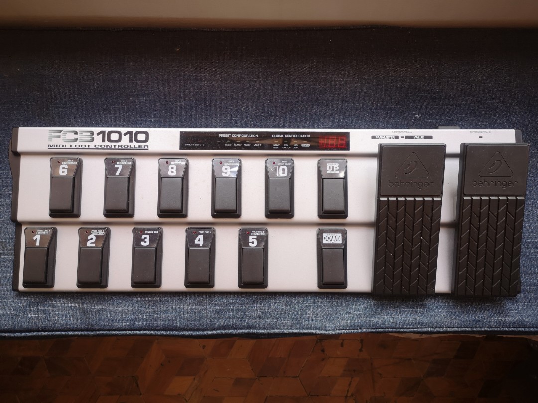 Behringer FCB1010 Midi Foot Controller, Hobbies & Toys, Music & Media ...