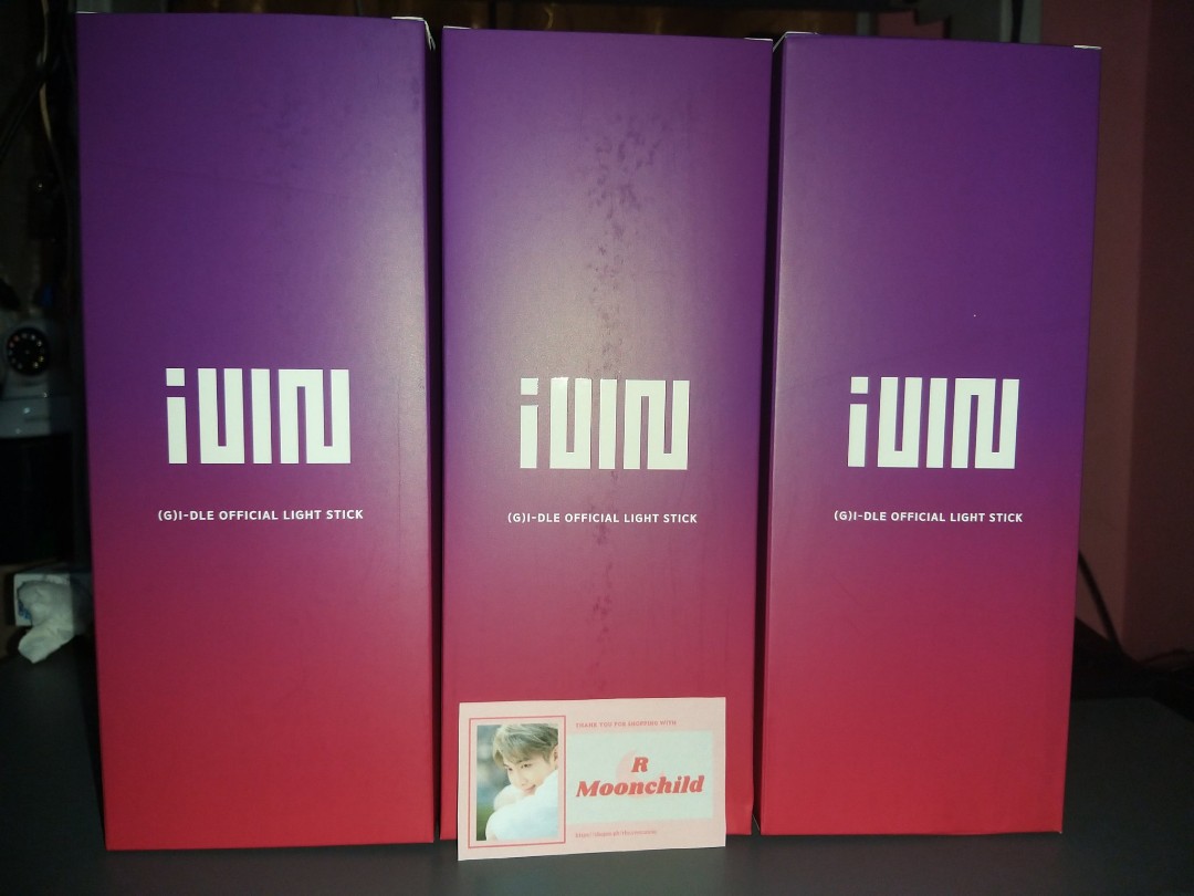 (G)I-DLE Official Light Stick (NEVERBONG), Hobbies & Toys, Memorabilia ...