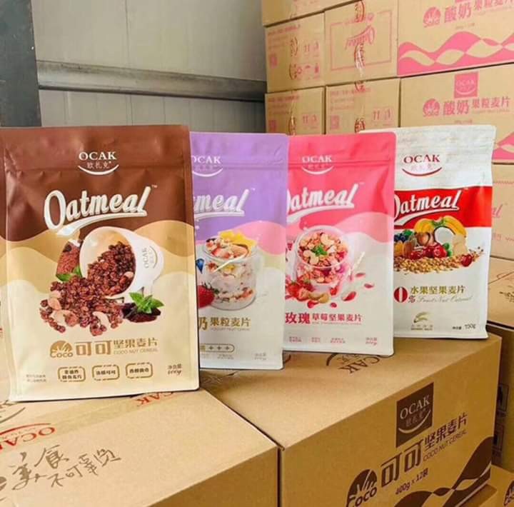 Oatmeal 400g, Food & Drinks, Packaged Snacks on Carousell