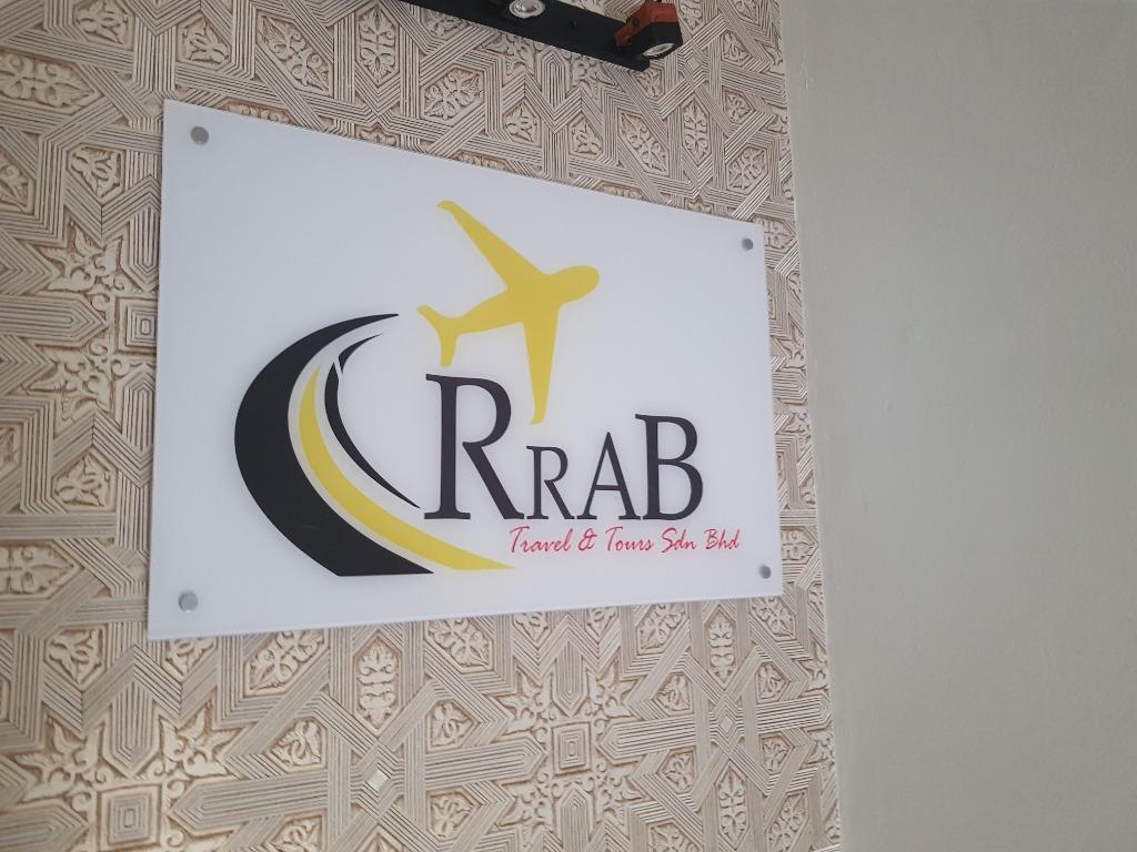 PASANG PAPAN TANDA AKRILIK l acrylic signage, Services, Others on Carousell